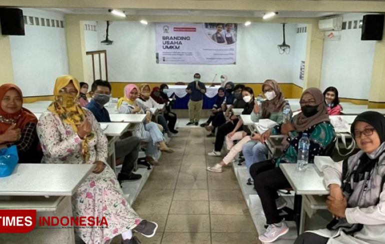 Mercy Corps Gandeng STIKI Malang Bangkitkan UMKM Pasca Pandemi | Mercy ... Mercy Corps Gandeng STIKI Malang Bangkitkan UMKM Pasca Pandemi | Mercy ...